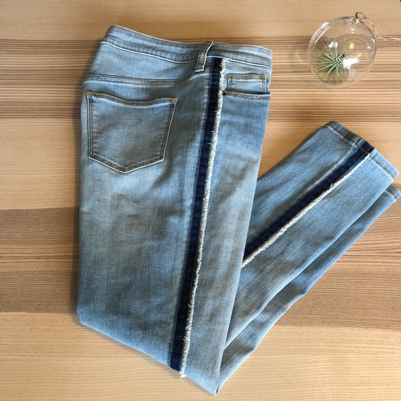 Universal Thread | Jeans | Hirise Cropped Jean Contrast Denim Seam ...